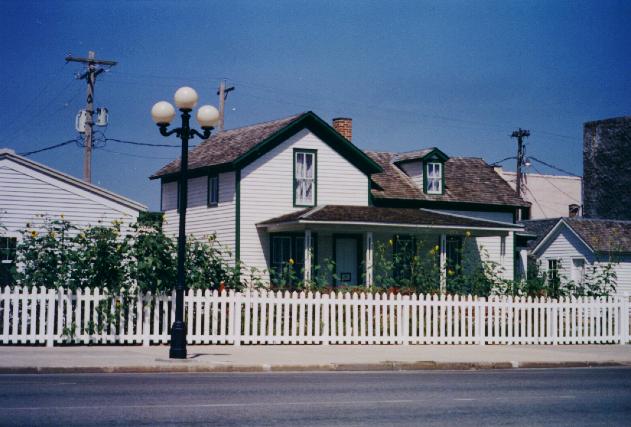 Iola, KS : Iola, Kansas's Boyhood Home of Major General Frederick ...