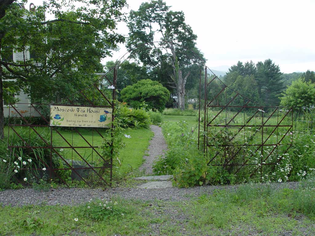 Stowe, VT : Moscow Tea House, Stowe Vermont photo, picture, image ...