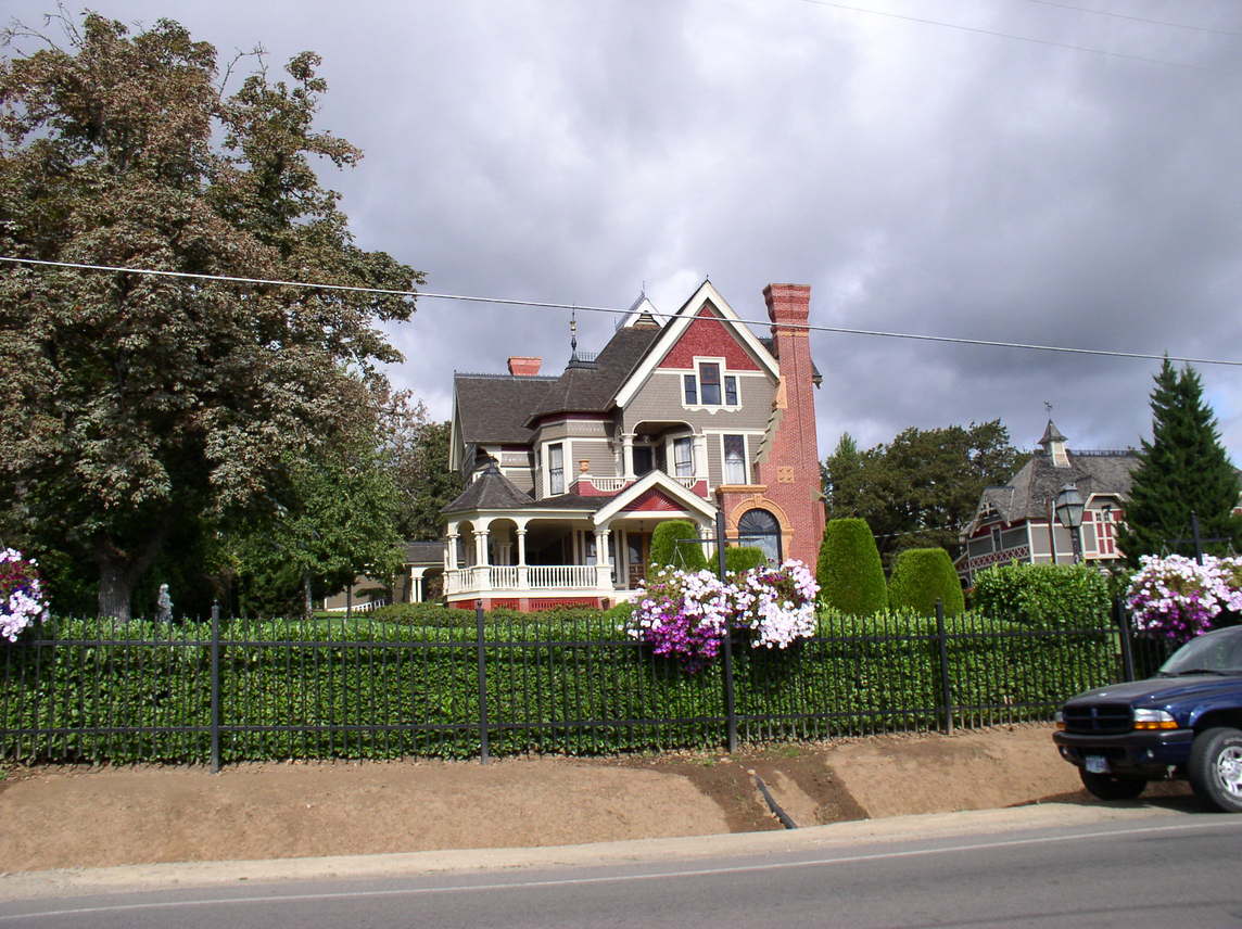 Jacksonville, OR : The NUNAN House photo, picture, image (Oregon) at ...