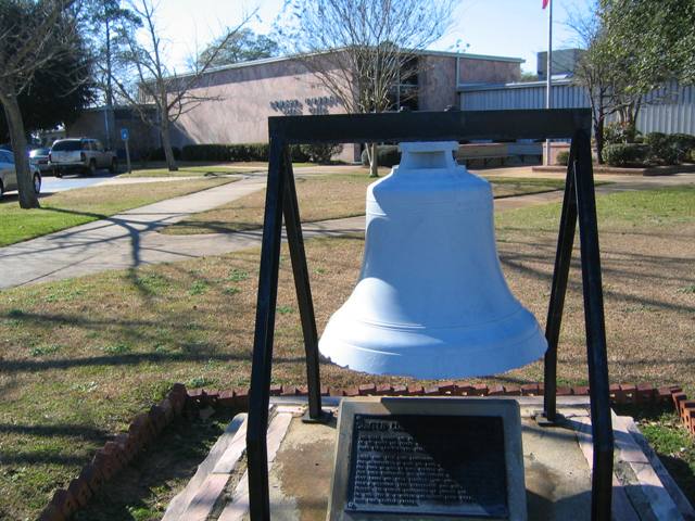 Americus, GA : Sumter County Courthouse Bell, Americus, Georgia photo ...