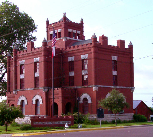 Cameron, TX : The Statue of Justice atop the new courthouse tower ...