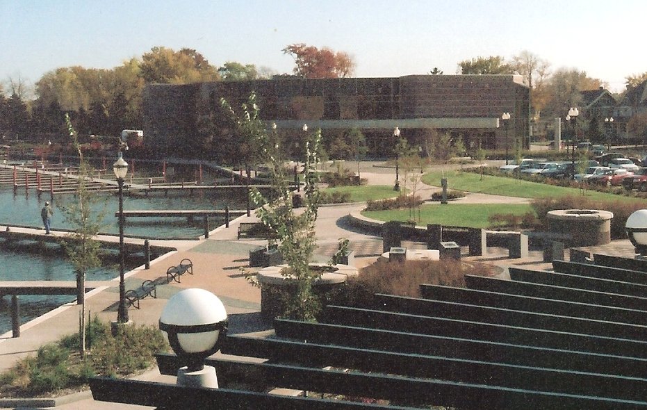 Neenah, WI : Neenah Public Library photo, picture, image (Wisconsin) at ...