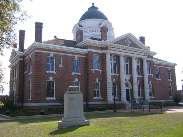 Blakely, GA : Peanut Monument and Early County Courthouse photo ...