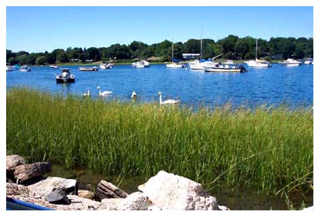 Poquott, NY : Scott's Cove, along Shore Road in Poquott's Dyer's Neck ...