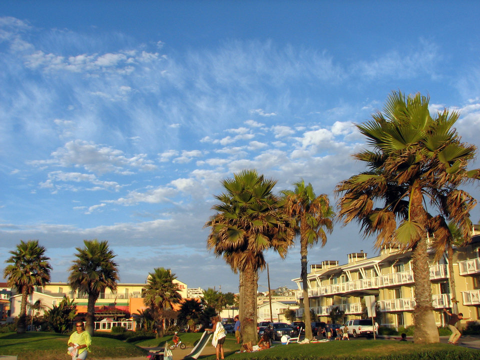 Hermosa Beach, CA : Hermosa Beach Noble Park photo, picture, image ...