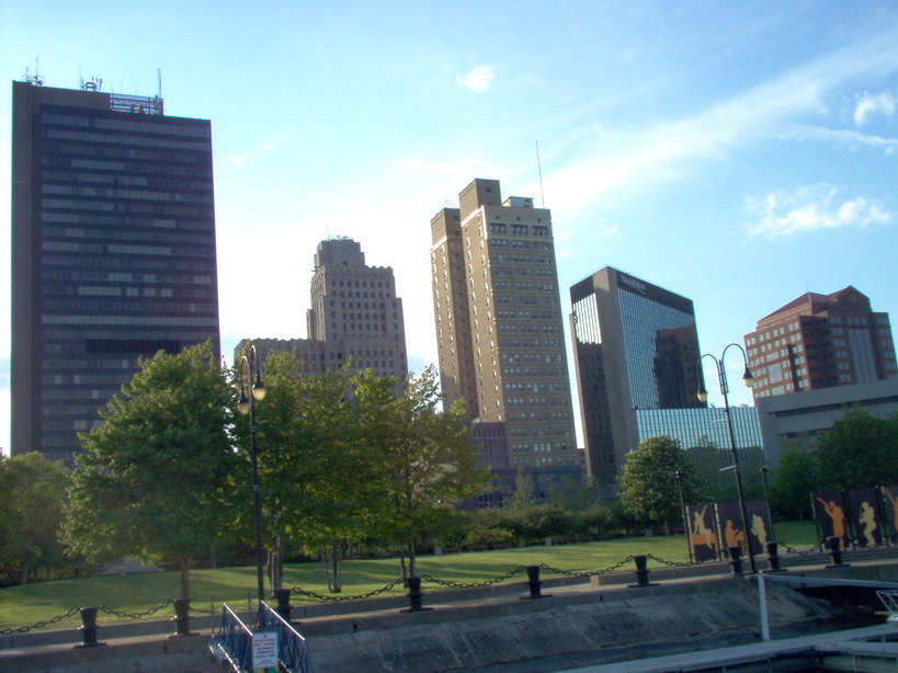 Toledo, OH : The Toledo skyline photo, picture, image (Ohio) at city ...