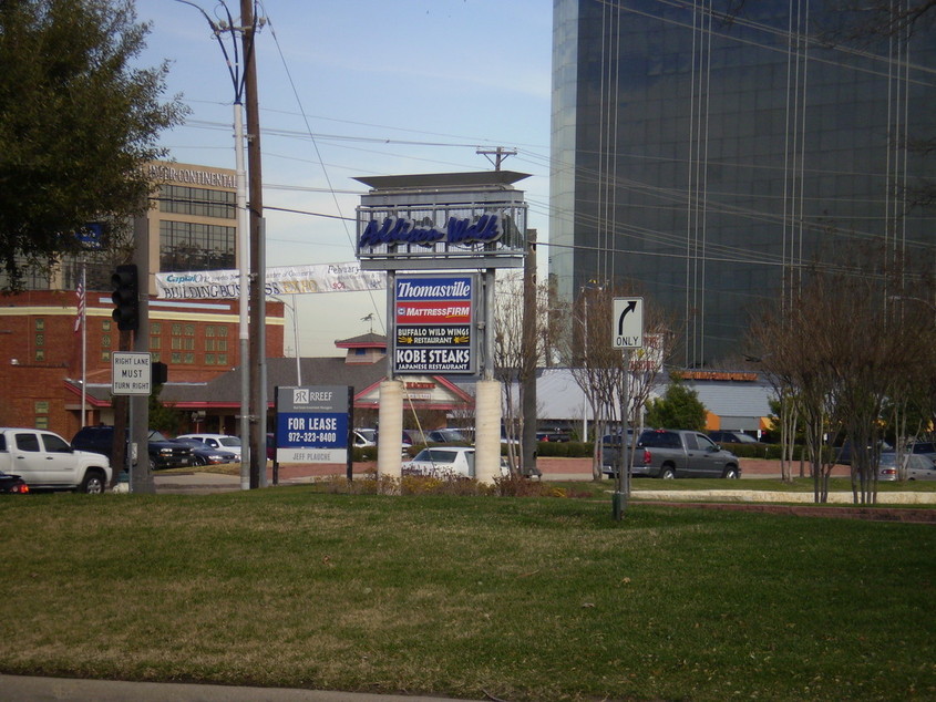 Addison, TX : Addison Walk photo, picture, image (Texas) at city-data.com