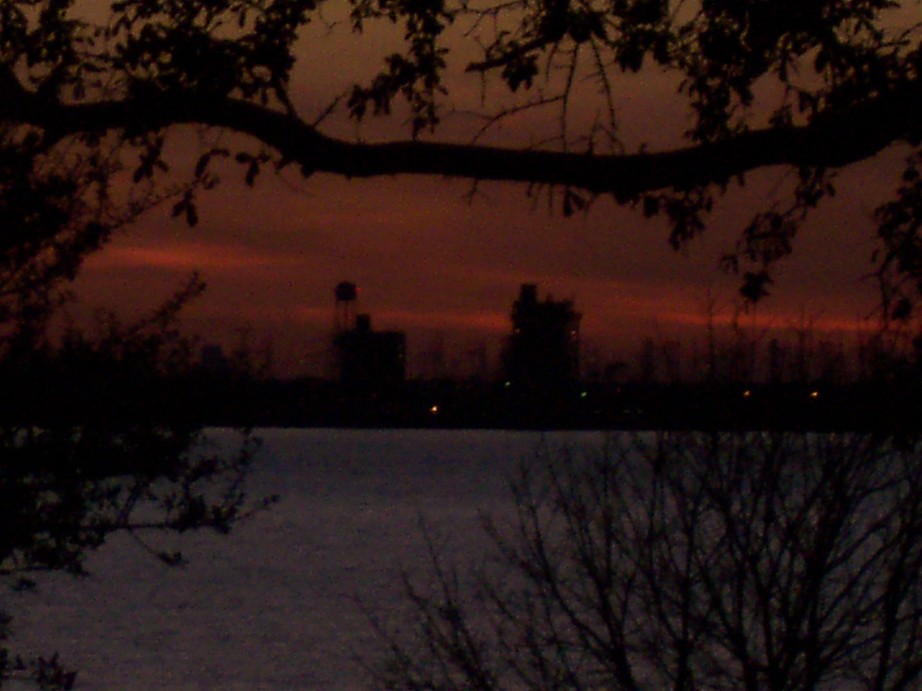 Heath, TX : The Dallas skyline at sunset over Lake Ray Hubbard in Heath ...