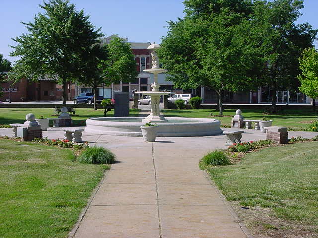 St. John, KS : Water Fountain at St John Victorian square downtown #026 ...