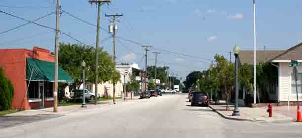Crystal River, FL : Downtown Crystal River looking north photo, picture ...