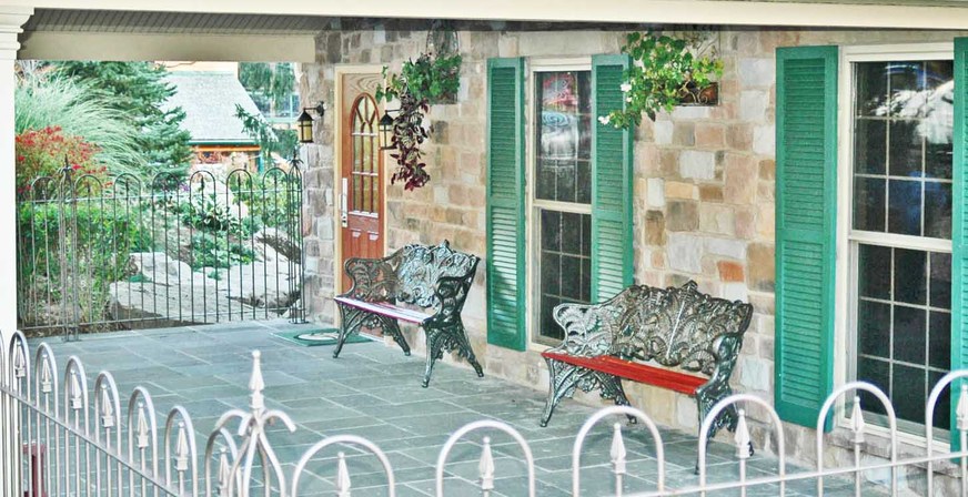 Foxburg, PA : Summer morning on the porch of The Foxburg Inn Hotel ...