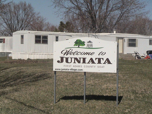 Juniata, NE : This is a picture of the Elevators when we were west of ...