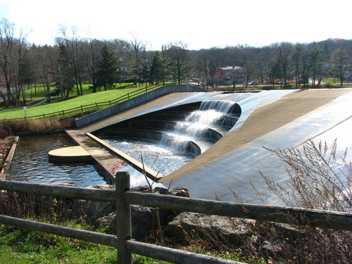 Watchung, NJ : The waterfalls at Watchung Circle. photo, picture, image ...