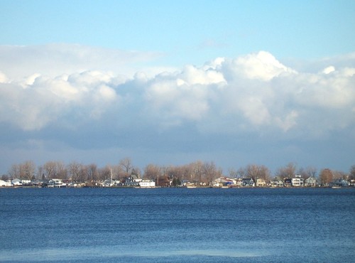 Sodus Point, NY : Early winter storm clouds build up over "The Loop ...