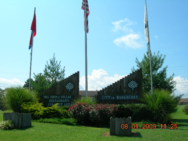 Baneberry, TN : Entrance to Baneberry, TN photo, picture, image ...