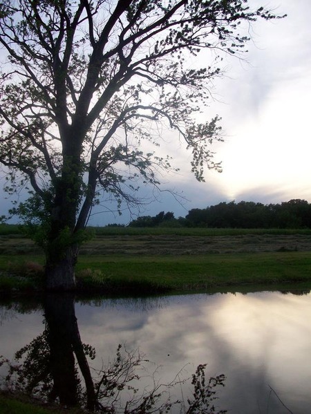 Hudson, IL : a pond a few miles out of town past the interstate. photo ...