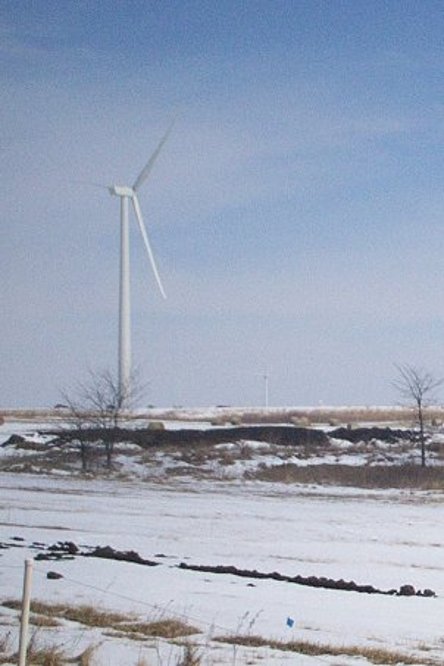 Gentry, MO : Gentry County Windmill one of many on windmill farms in ...