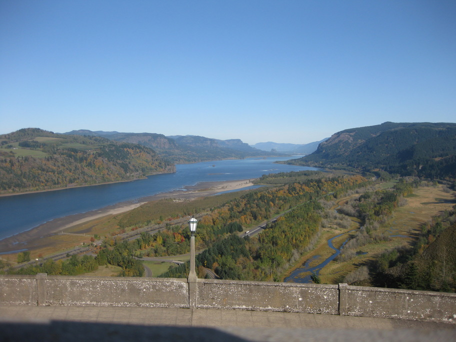 Corbett, OR : Upstream view of Columbia River at Crown Point photo ...