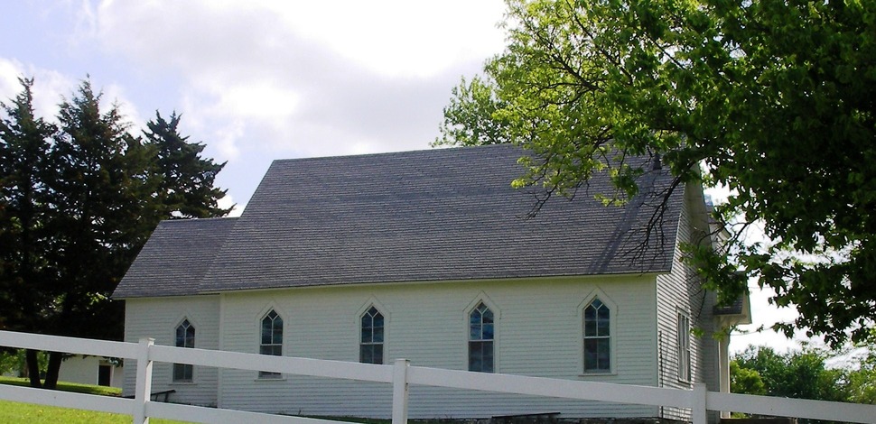 Naponee, NE : Old Catholic Church (view from my parents back yard ...