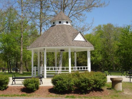 Woonsocket, SD : River Park with the Blackstone river in the back ...
