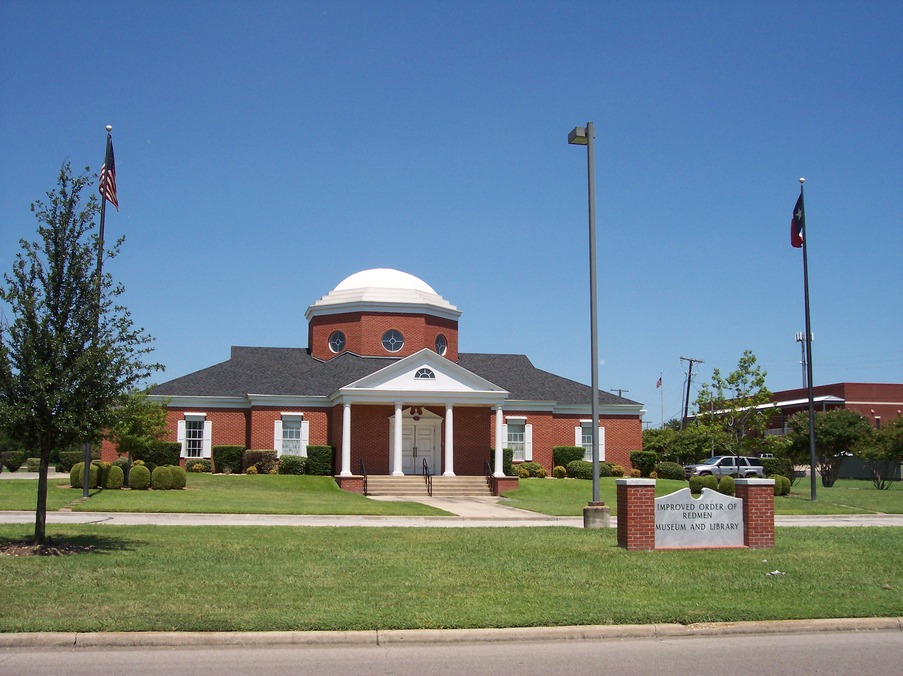 Waco, TX : Redmen Museum and Library on Speight Ave. photo, picture ...