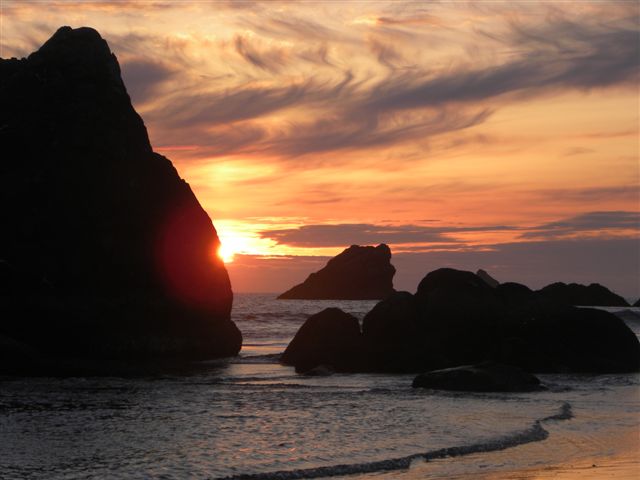 Brookings, OR : Harris Beach sunset photo, picture, image (Oregon) at ...