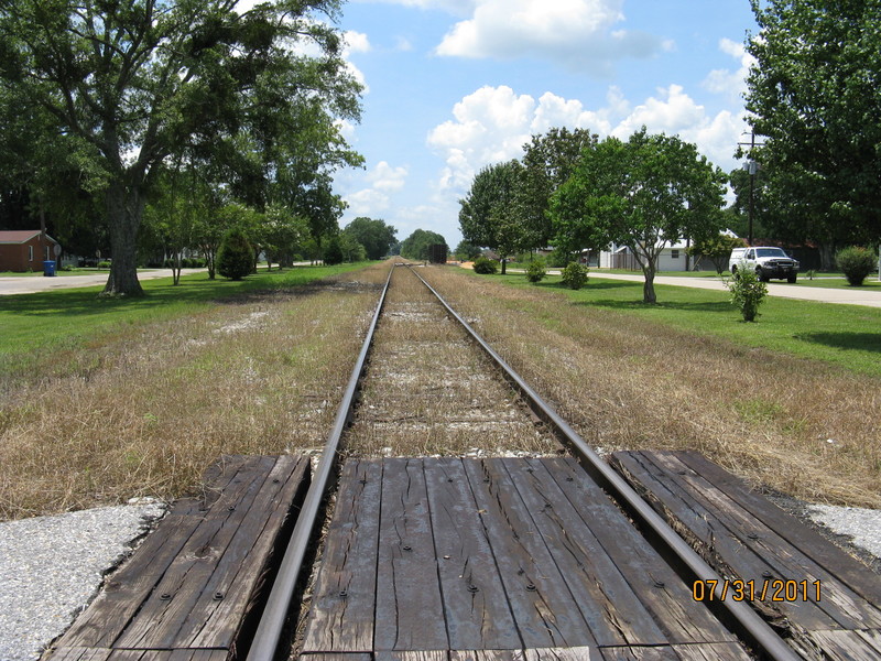 McCullough-Huxford, AL : Huxford Train Tracks -Center of Town photo ...