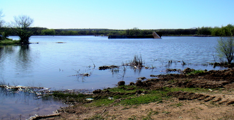 Baird, TX : Old abutment, T&P Lake just outside Baird, TX photo ...