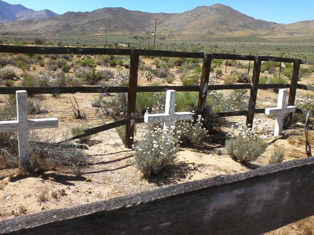 Weldon, CA : this is in weldon ca of fredrick butterbredt barial on a ...