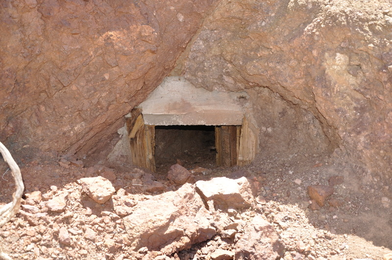 Bouse, AZ : another gold mine photo, picture, image (Arizona) at city ...