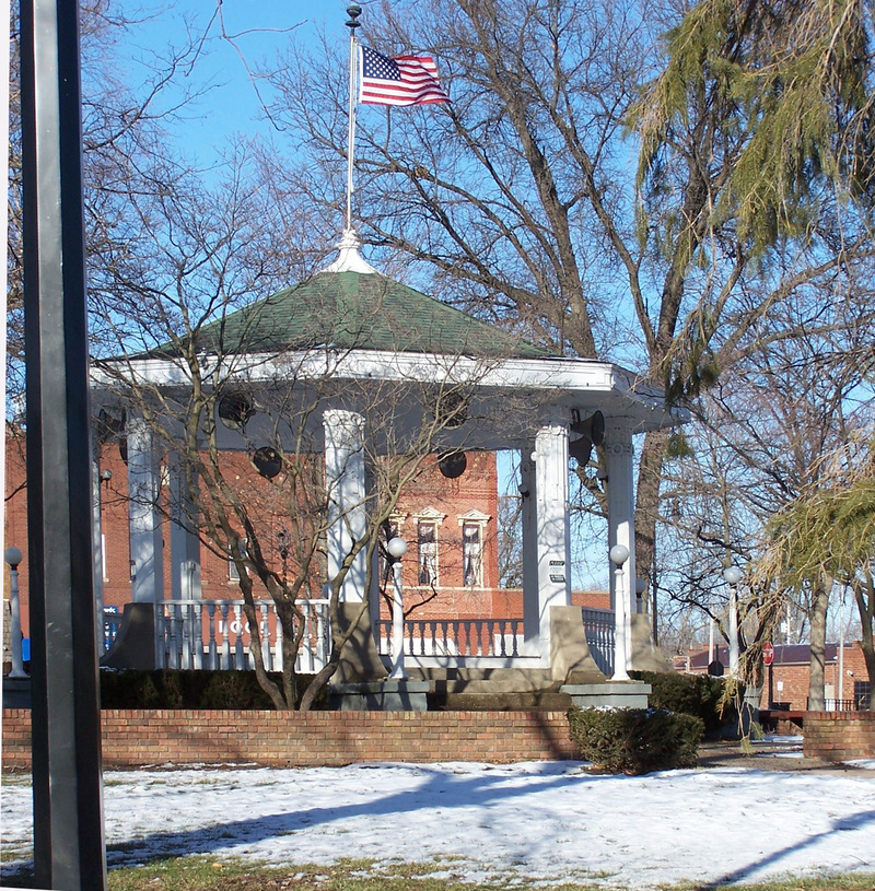 Rushville, IL : central park gazebo, Feb 2012 photo, picture, image ...