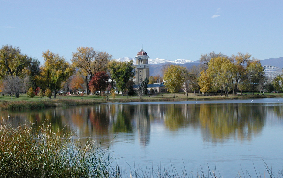 Denver, CO : Berkeley Lake with Front Range in the background photo ...