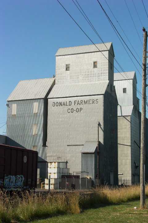 Donald, OR : Donald Oregon Co-Op (owned by wilco farms) photo, picture ...