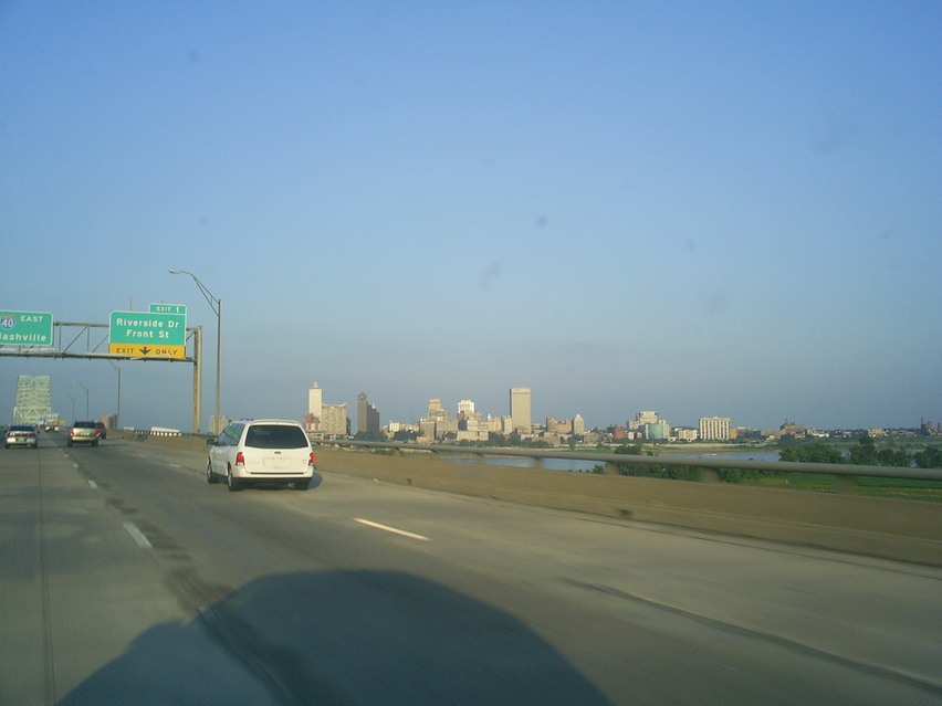 Memphis, TN : Picture of Memphis Skyline From Bridge photo, picture ...