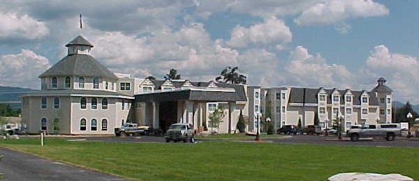 Cascade, ID : The Ashley Inn, a cozy inn with a fireplace in every ...