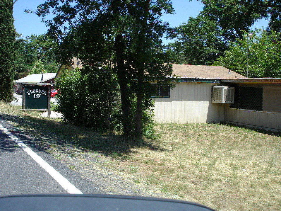 Mountain Ranch, CA : Blunder Inn Tavern photo, picture, image ...