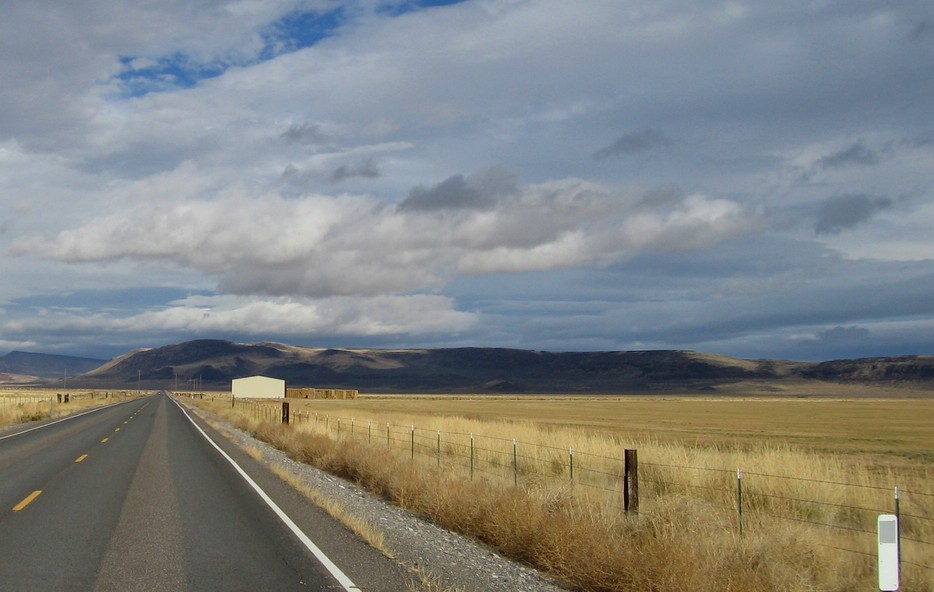 Lakeview, OR : Hwy 395 North of Lakeview photo, picture, image (Oregon ...