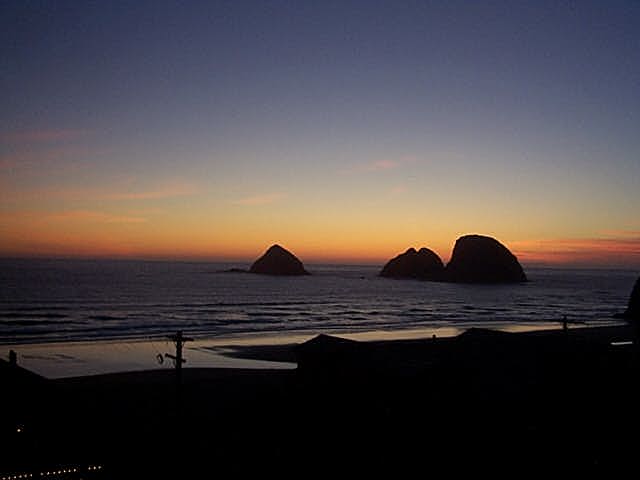 Oceanside, OR : Three Arch Rocks photo, picture, image (Oregon) at city ...