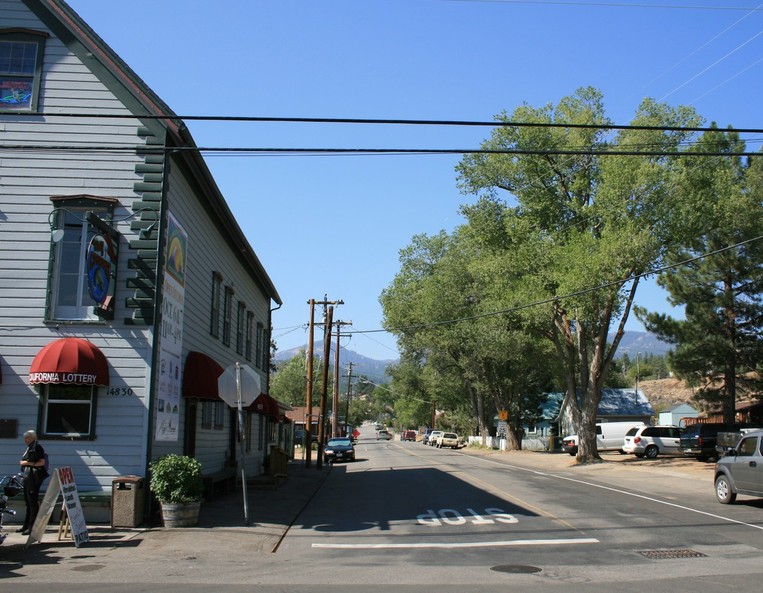 Markleeville, CA : Side Street... photo, picture, image (California) at ...