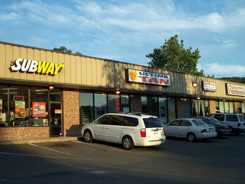 Naugatuck, CT : Subway, Route 63, Naugatuck 02 photo, picture, image ...
