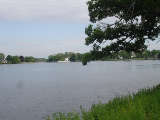 Oconomowoc, WI : Fowler Lake, Oconomowoc, WI photo, picture, image ...