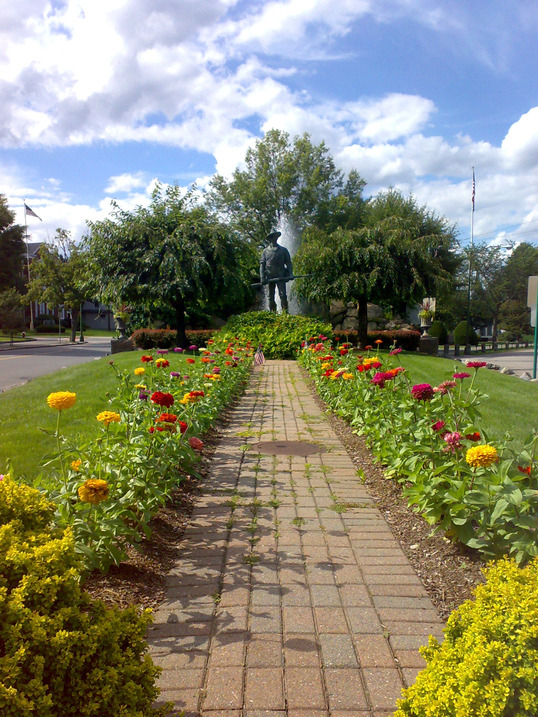 Wakefield, MA : Downtown fountain and statue. photo, picture, image ...