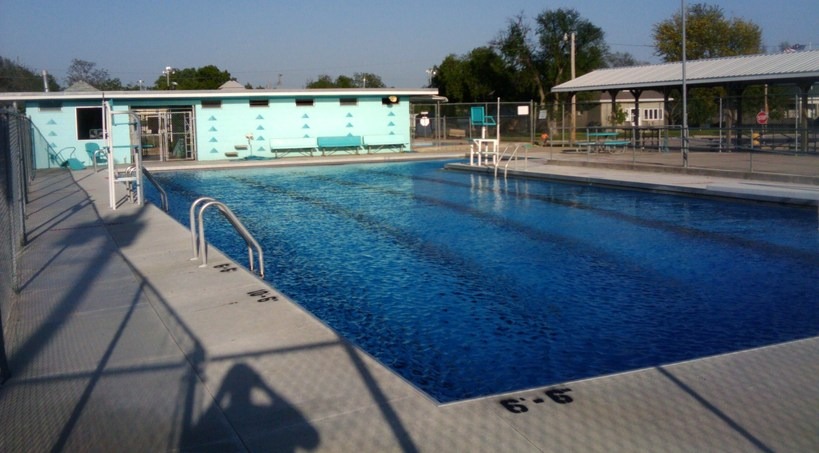 Indianola, NE : Indianola, NE public pool photo, picture, image ...