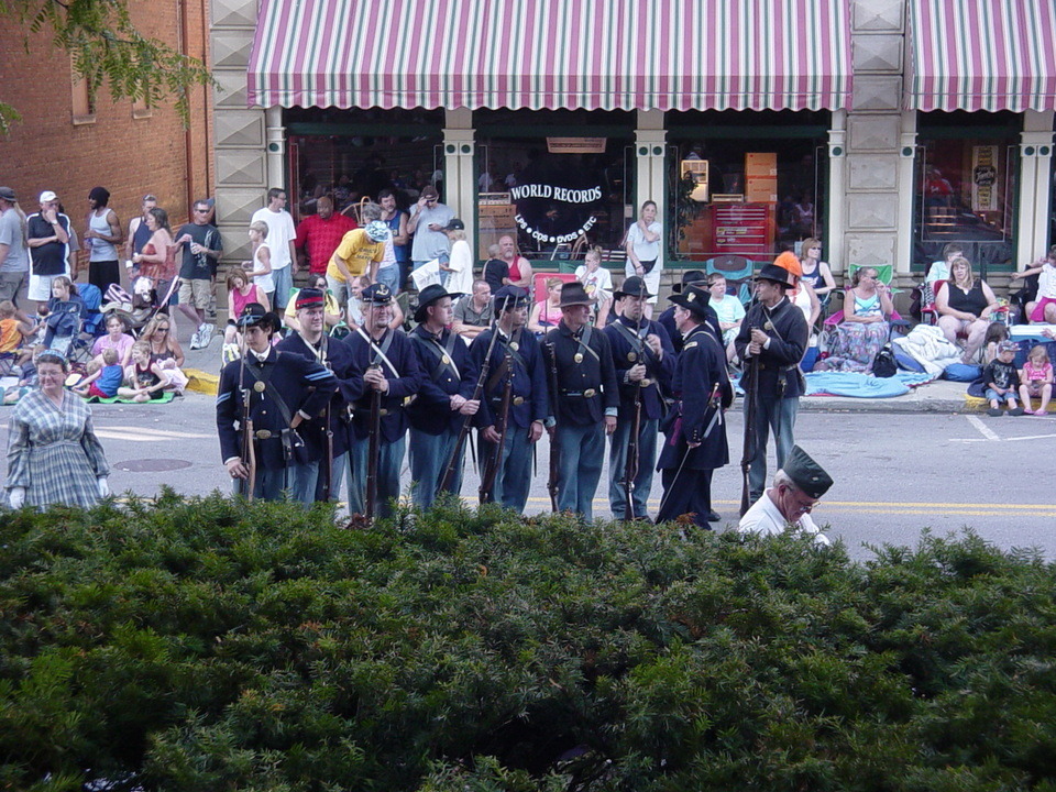 Fort Wayne, IN : 42nd Three Rivers Festival PNC Parade 2010 photo ...