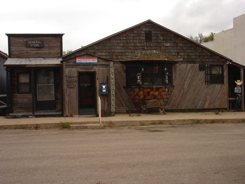 Winnetoon, NE : Winnetoon Mall & Post Office, Main Steet of Winnetoon ...