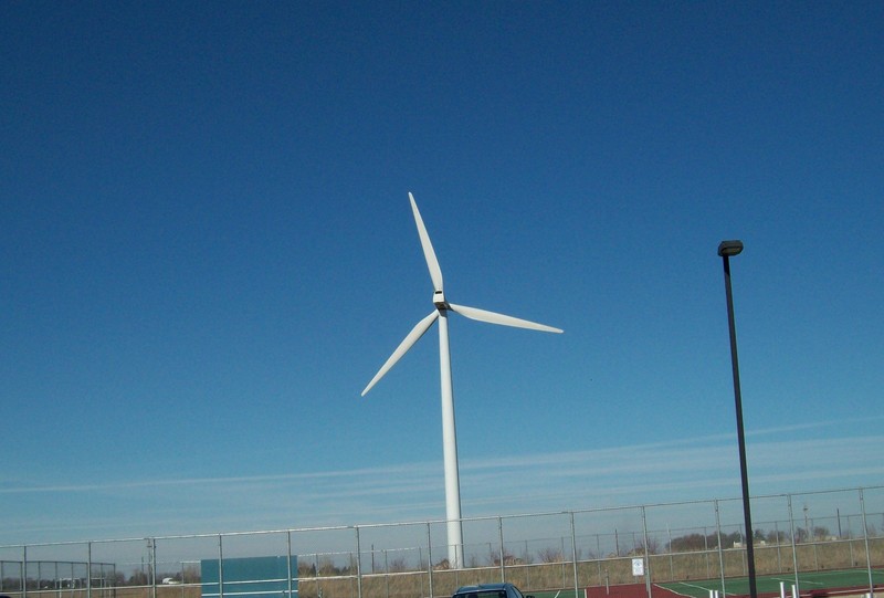 Pipestone, MN : Wind Energy Turbine near Pipestone school photo ...