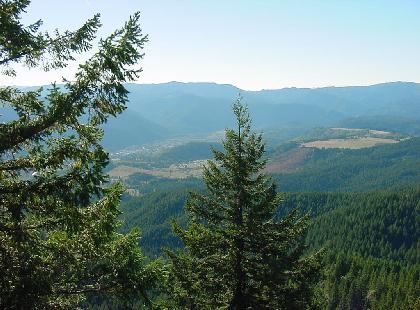 Oakridge, OR : West Oakridge taken from Devil's Backbone/Dead Mt. photo ...