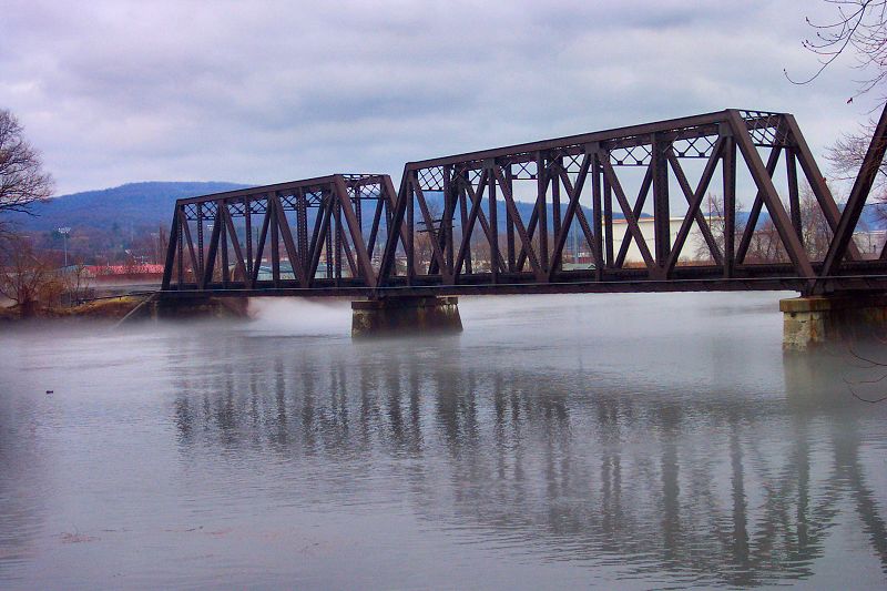 Warren, PA : Train trestle bridge across the Allegheny River photo ...