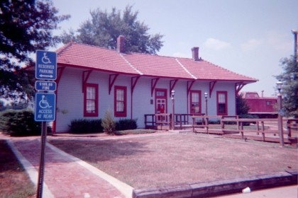 Tamms, IL : Restored Train Depot, Tamms, Alexander County, Illinois ...